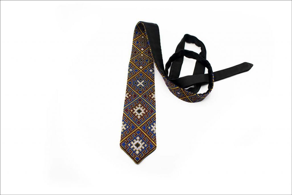 Hand-Embroidered Tie | Craftestan